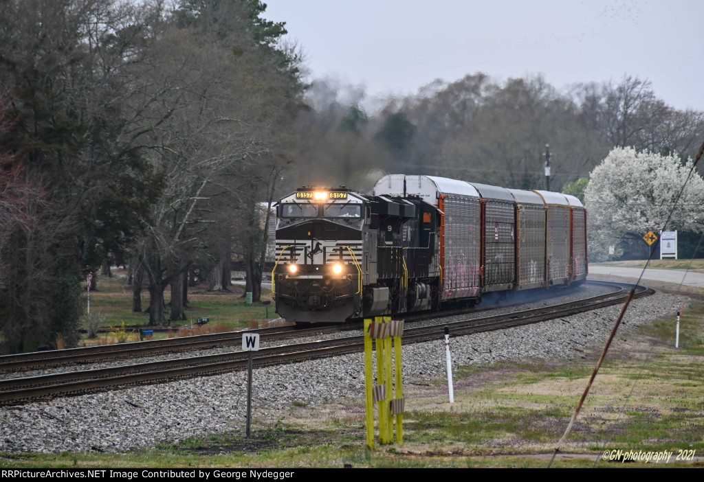 NS 8157 with a brake issue on the 2nd car